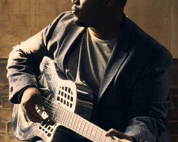 Mudcat and Jontavious Willis at Waller's Coffee Shop - Music Maker